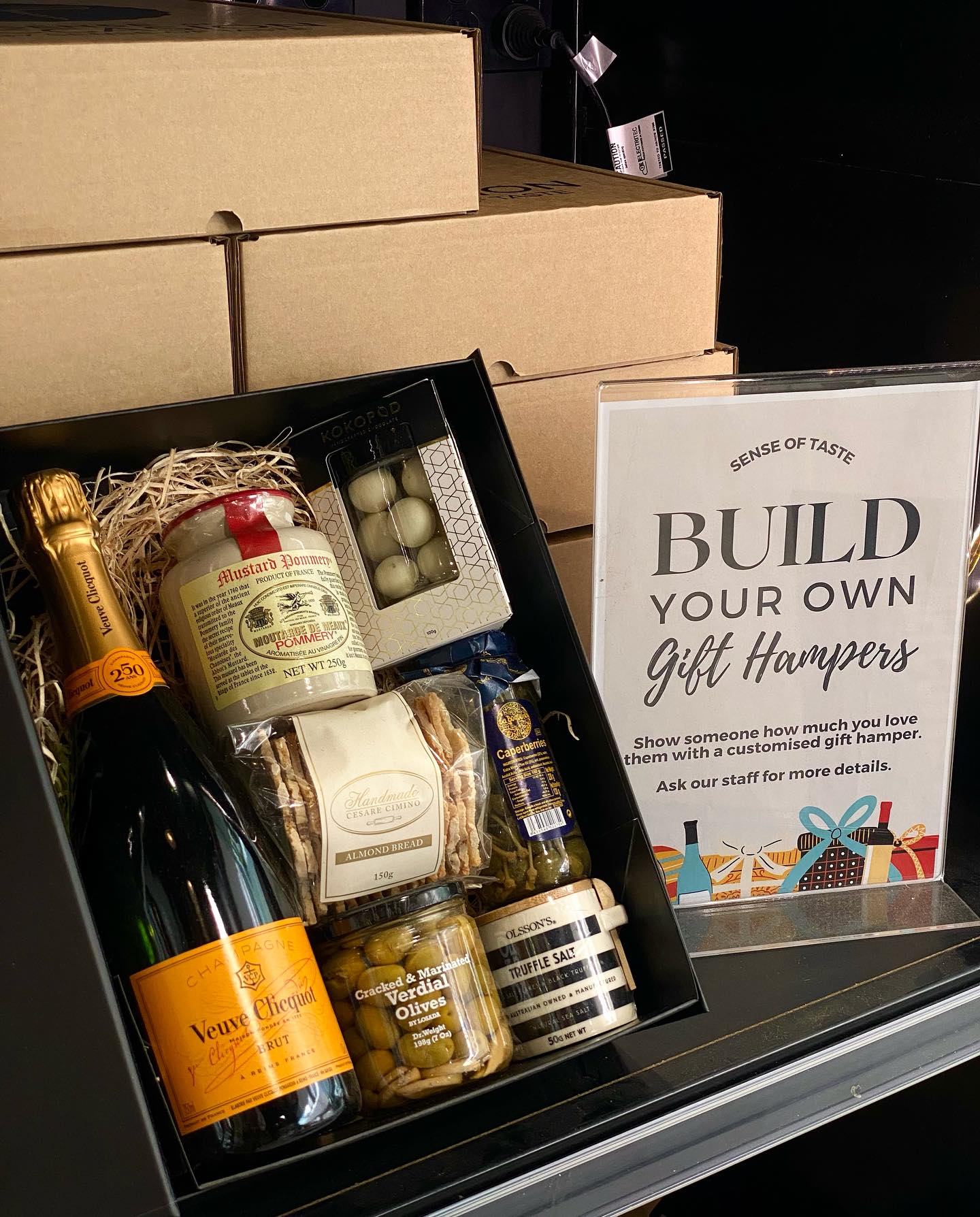 Unwrap the Fun: Why Gift Hampers Are the Ultimate Christmas Cheer ...